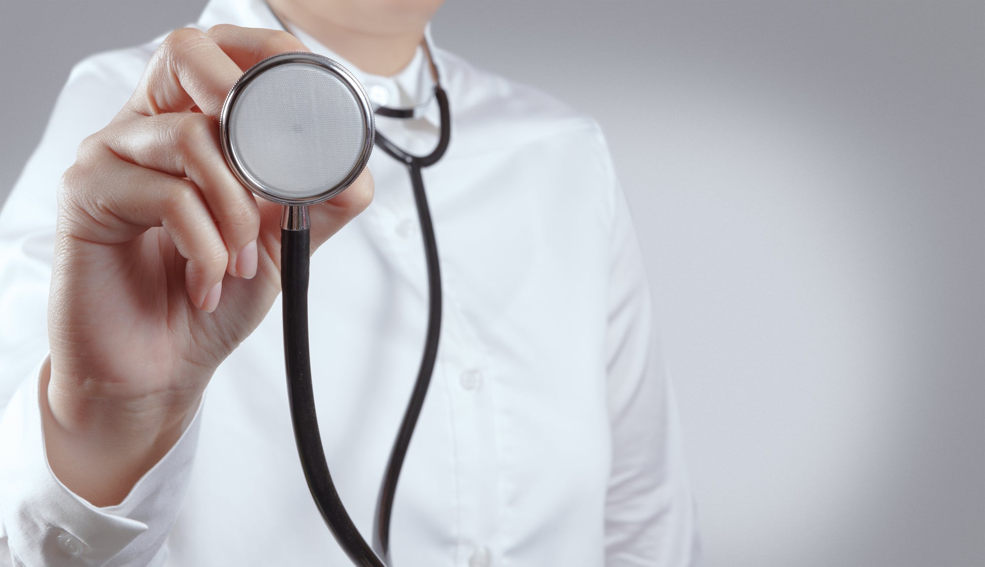 What is the correct way to wear a stethoscope? - Ultrascope